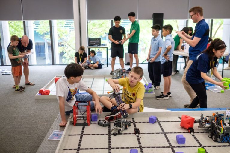 Reggio Emilia Curriculum: Nurturing Curiosity and Creativity